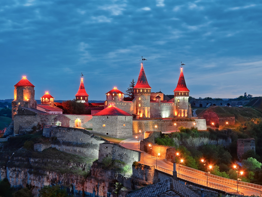 Ukrajina je tiež krajinou hradov a zámkov: Týchto osem konkuruje aj tým ...