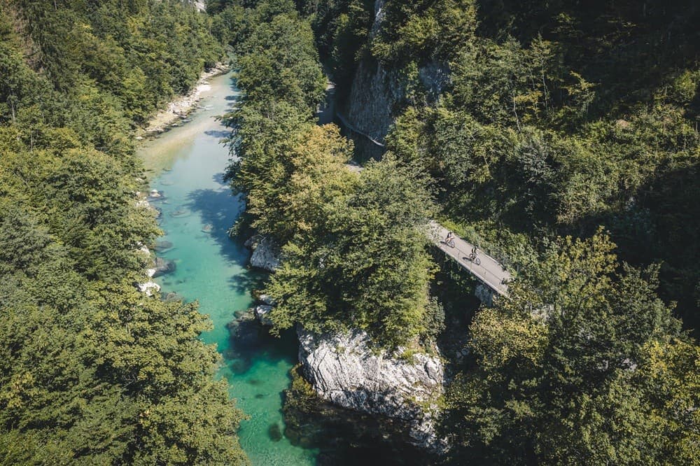 Tyrkysové jazerá, divoké rieky a výnimočná príroda: 6 miest v Dolnom ...