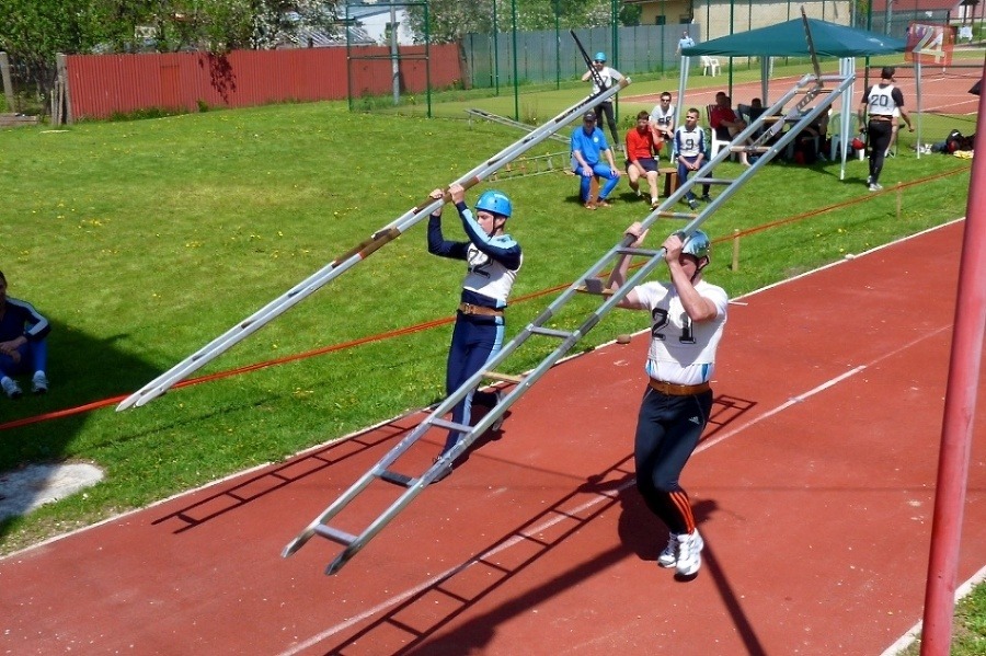 Hasičský šport: Najlepší profesionáli sú z Popradu - galéria | Topky.sk