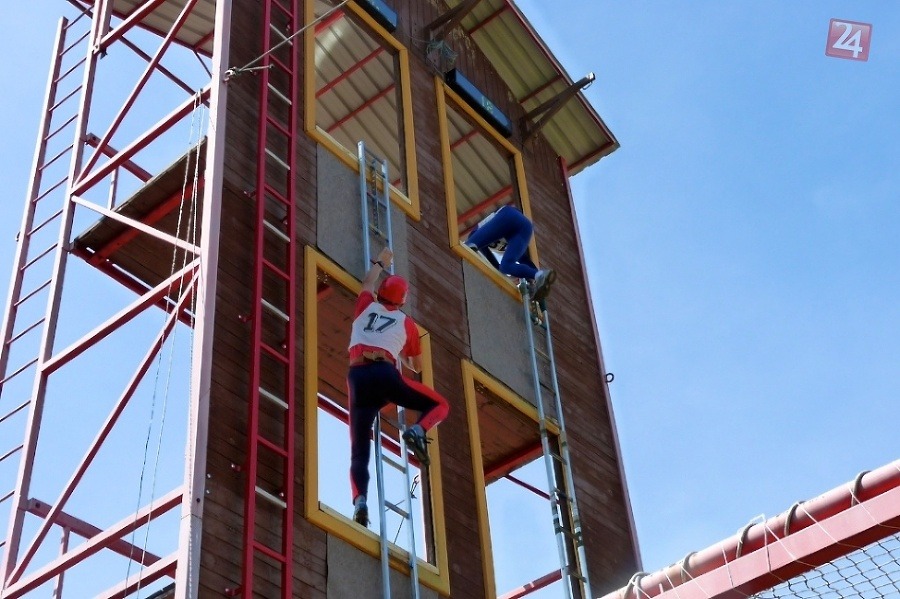 Hasičský šport: Najlepší profesionáli sú z Popradu - galéria | Topky.sk