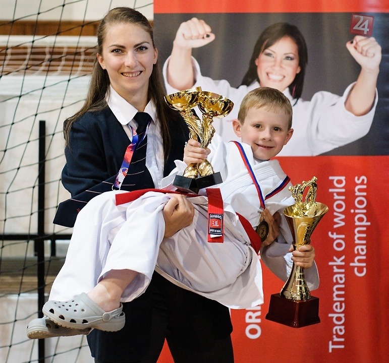 Partizánske, hlavné mesto karate: Brázdová a Dušička majstrami ...