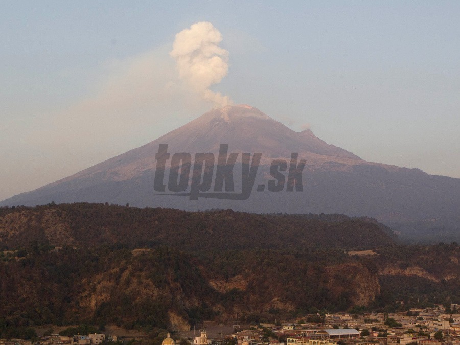 Sopka Popocatépetl sa stále ozýva - galéria | Topky.sk