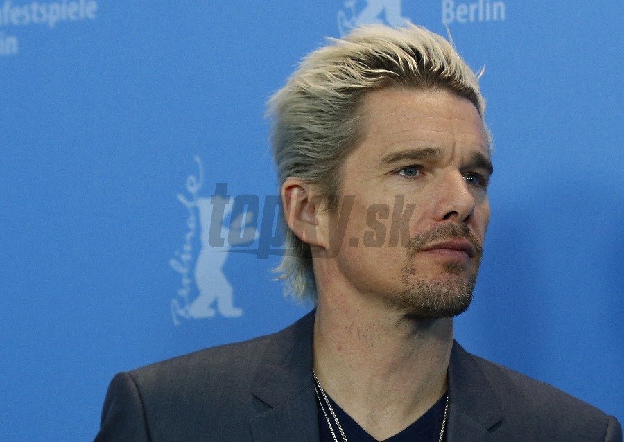 Ethan Hawke z filmu Total Recall ľutuje manželstvo: Vraj bol na sľuby ...