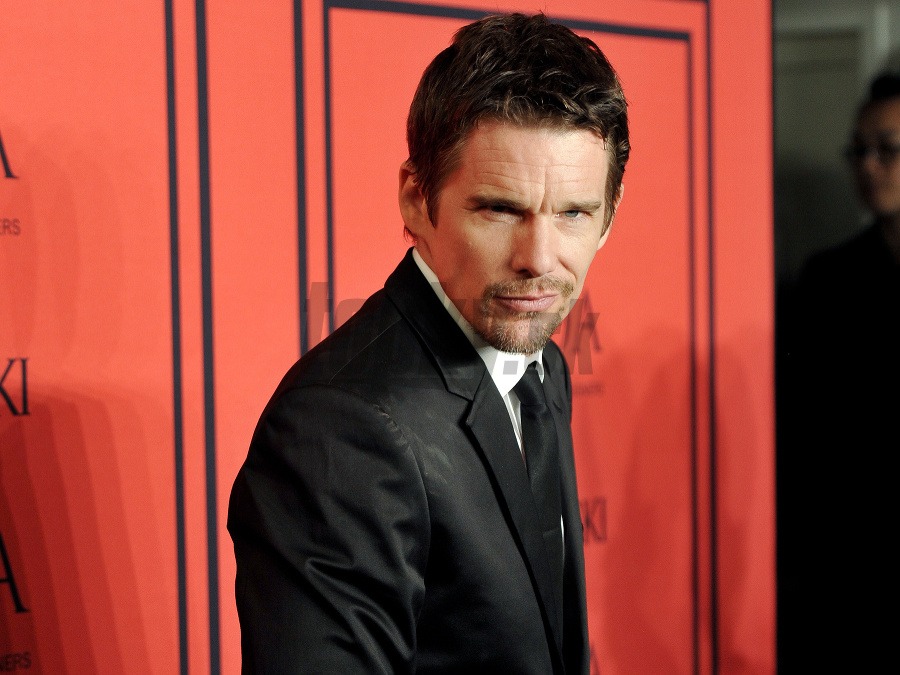 Ethan Hawke z filmu Total Recall ľutuje manželstvo: Vraj bol na sľuby ...