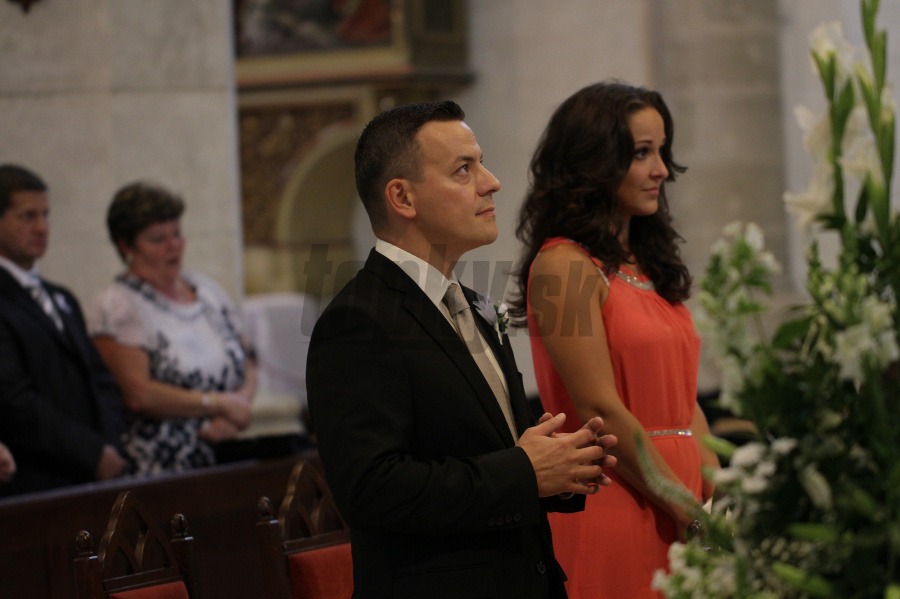 Markizácka dvojička sa vydala: Dojatá nevesta, nekonečný bozk ...