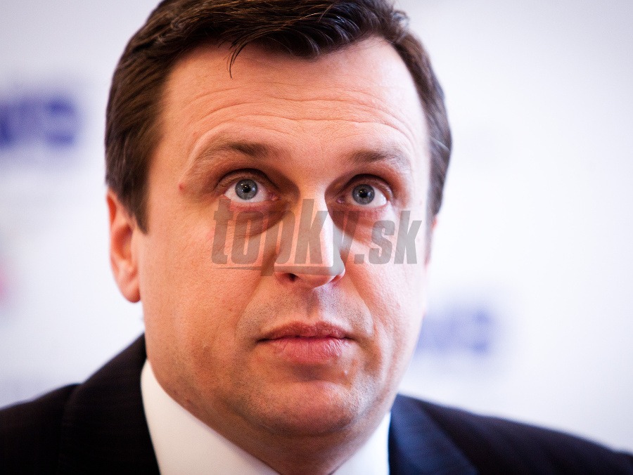 Dankovi sa nepozdáva financovanie inzercie hnutia OĽaNO – galéria ...