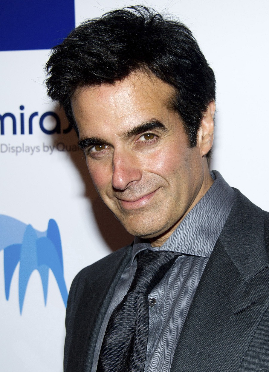 Ďalší trik kultového kúzelníka Copperfielda: Zásnuby s touto krásavicou ...