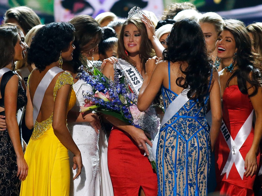 Toto je nová Miss USA, sexica Nia (24): Ovláda bojové umenie! - galéria ...