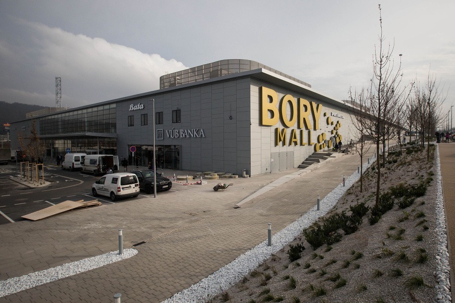 Otvorili ďalšie nákupné centrum v Bratislave: Penta investovala do Bory ...