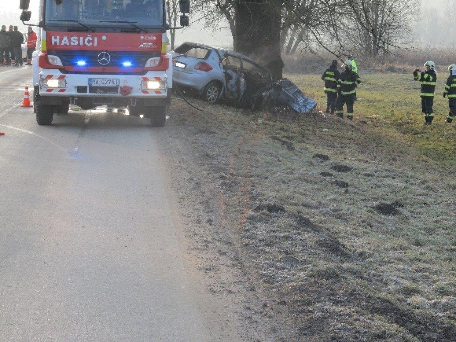 Cesta smrti, ďalšia nehoda pri Revúcej: Za pár hodín dvaja uhorení ...