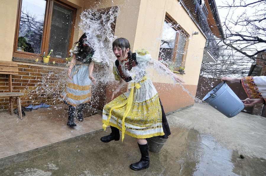 Veľkonočný pondelok v plnom prúde: FOTO, ktoré vás presvedčia, že ...