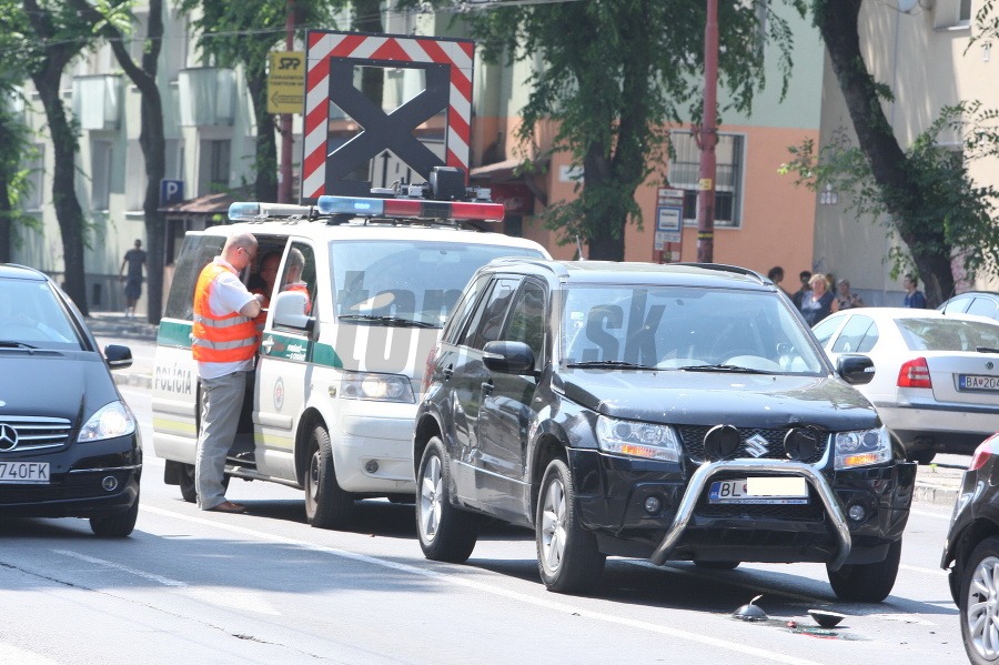 FOTO Jožo Ráž mal v Bratislave autonehodu! – galéria | Topky.sk