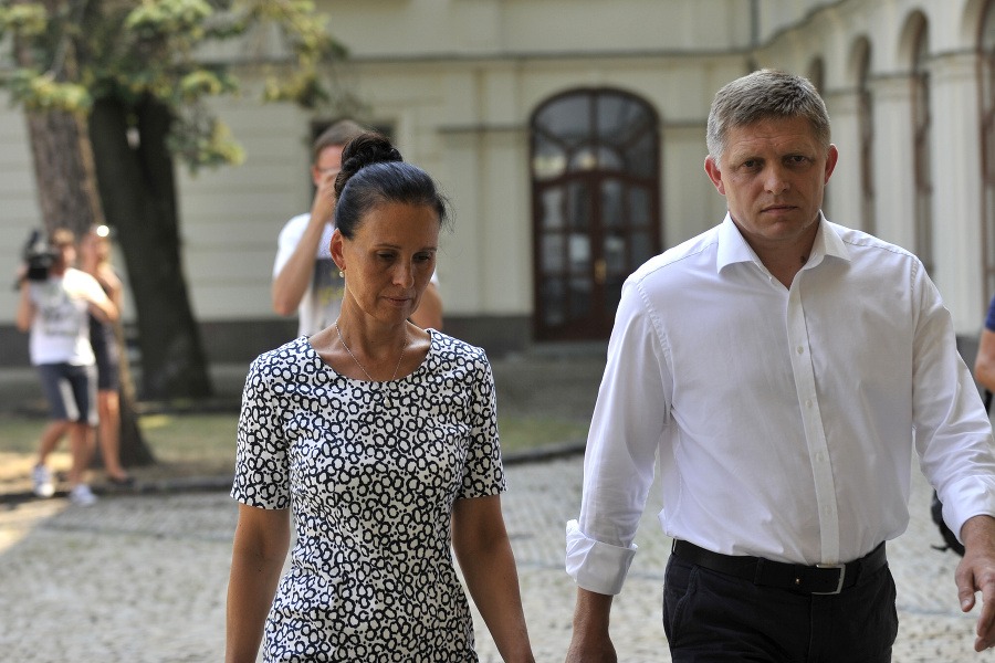 Zvrat v kauze miliónov na Belize: Fico s manželkou na polícii – galéria ...