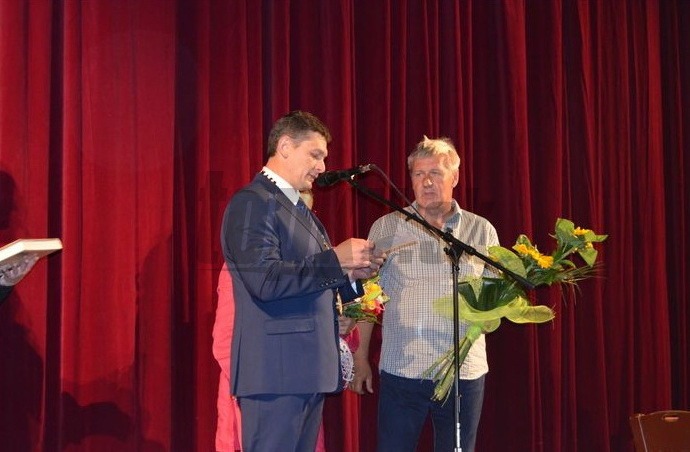 Obľúbený herec Ján Kroner po rokoch na verejnosti: Pozrite, ako sa ...