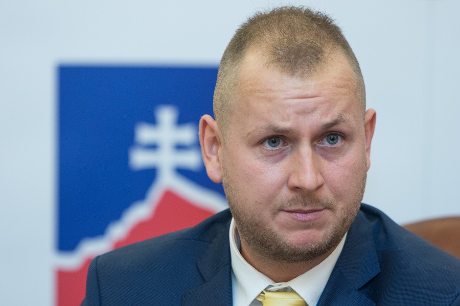 VIDEO Jakubec mieri do politiky: Skromnosť bokom, spevák má záujem o ...