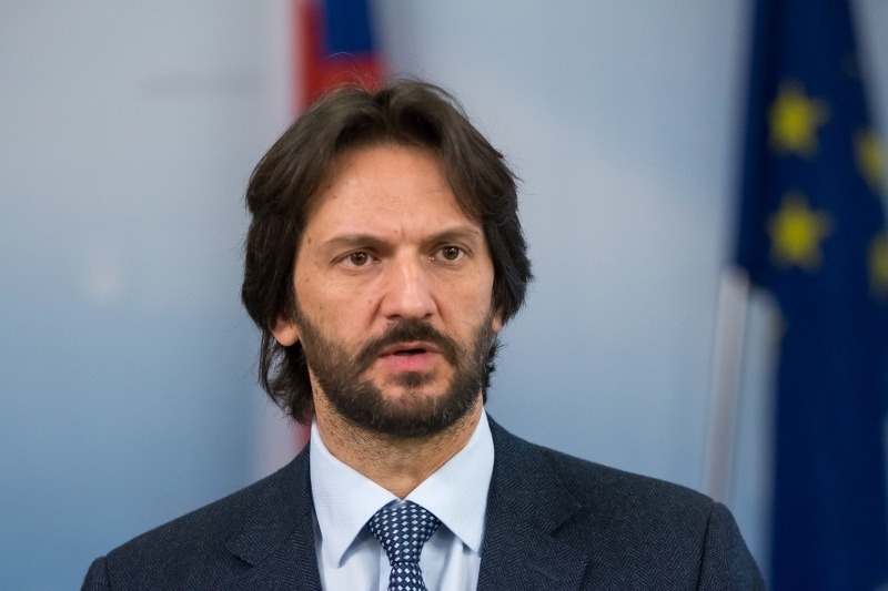 Kaliňák: Pre klientské centrum sme získali jedinú vhodnú budovu ...