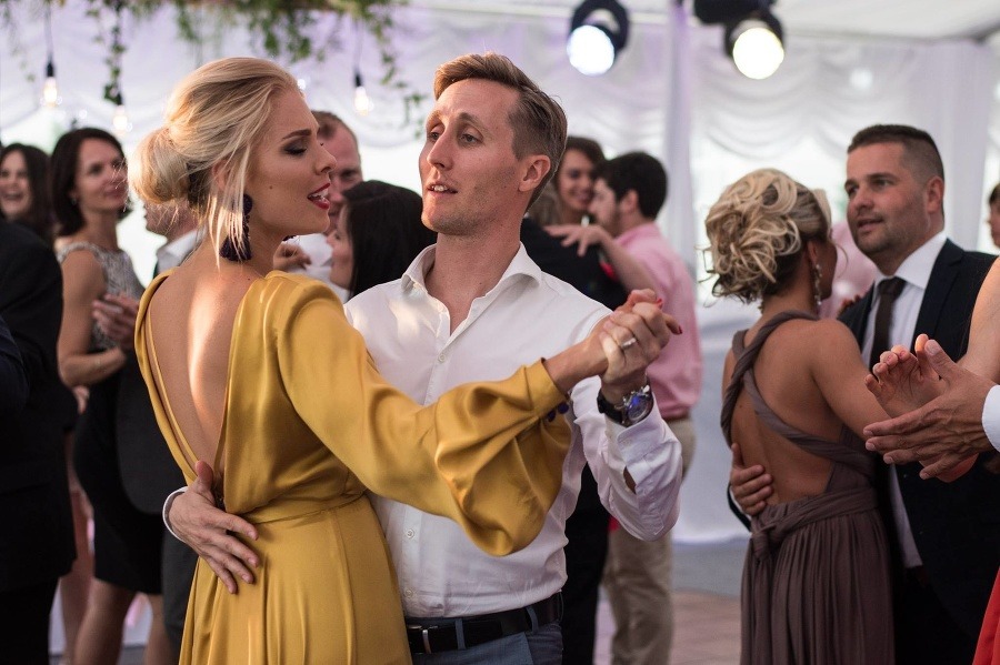 Ženích Vincze sa s tým nebabral: Pozrite, čo porobil s Adelou! - galéria | Topky.sk