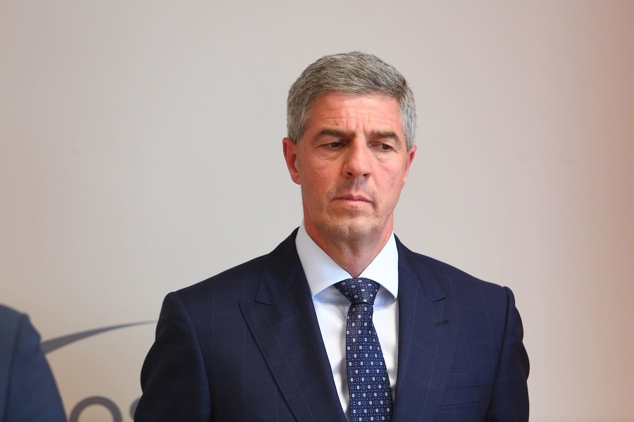 Bitka o prezidenta sa začína poriadne zamotávať! Nové mená, Bugár ...