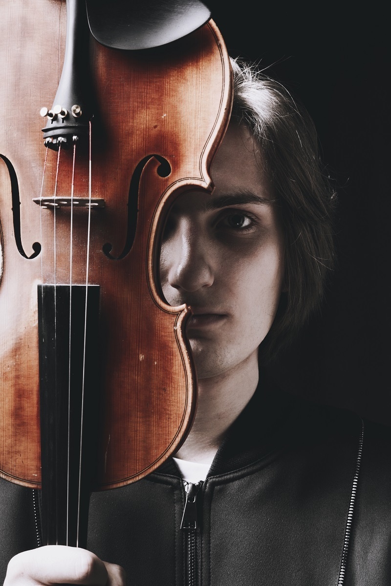 Zažíva orchestrálna hudba renesanciu? Huslista Filip Jančík pridáva ...