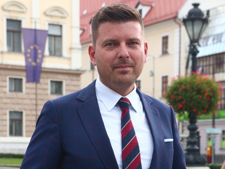 VIDEO Poslanec Borguľa bude kandidovať za starostu bratislavského ...