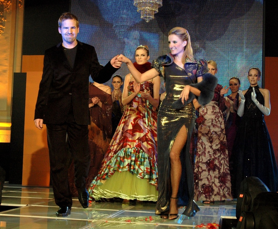 FOTO zo začiatku kariéry: Adela sa zmenila... Takto sa nechala vylepšiť ...