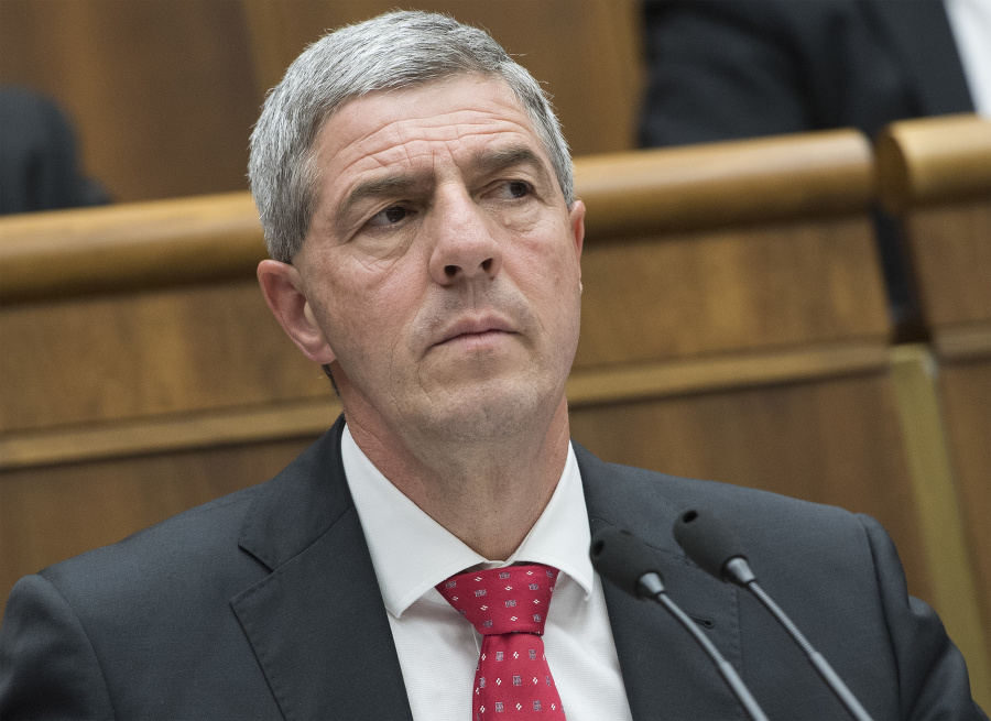 Bugár vysvetlil, ako to bolo s esemeskou, ktorú poslal Dankovi ...