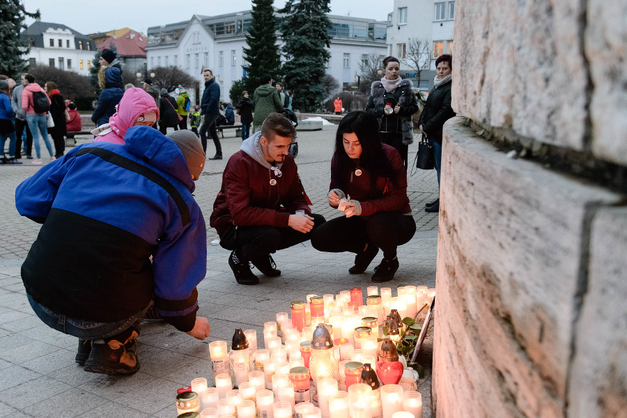 Prvé výročie od vraždy Jána a Martiny: Slovensko opäť na nohách, ľudia ... Prvé výročie od vraždy Jána a Martiny: Slovensko opäť na nohách, ľudia ...