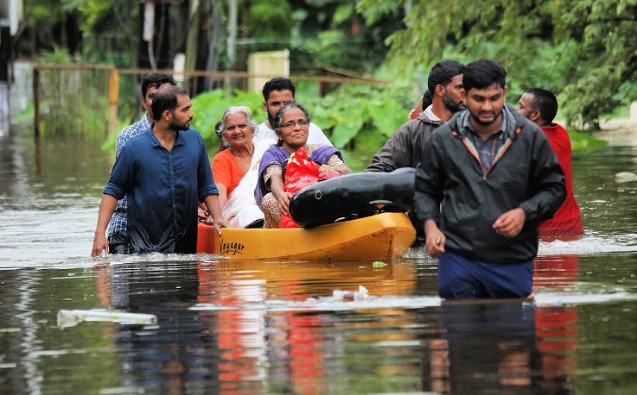100 ročná voda zmietla 20-tisíc domov - galéria | Topky.sk