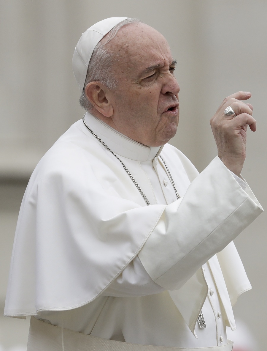 VIDEO Veriaci či ateisti... Emotívny prejav svätého otca: Reakcia na ...