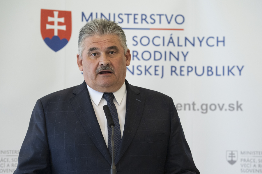 Rodina je pre náš rezort celoročnou prioritou: Richterovým cieľom je ...