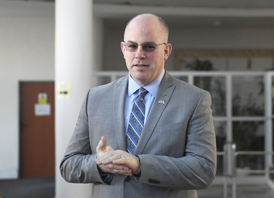 Boj o tisíce pracovných miest! Oceliarsky gigant môže zasadiť východu ...