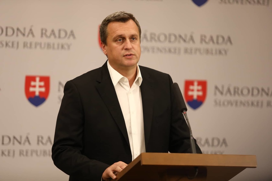 Celý prejav predsedu parlamentu Andreja Danka k 30. výročiu Nežnej ...