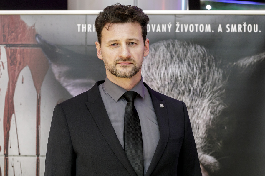 FOTO Herec Marko Igonda na premiére s manželkou: Ženatý je s Mařenkou z ...