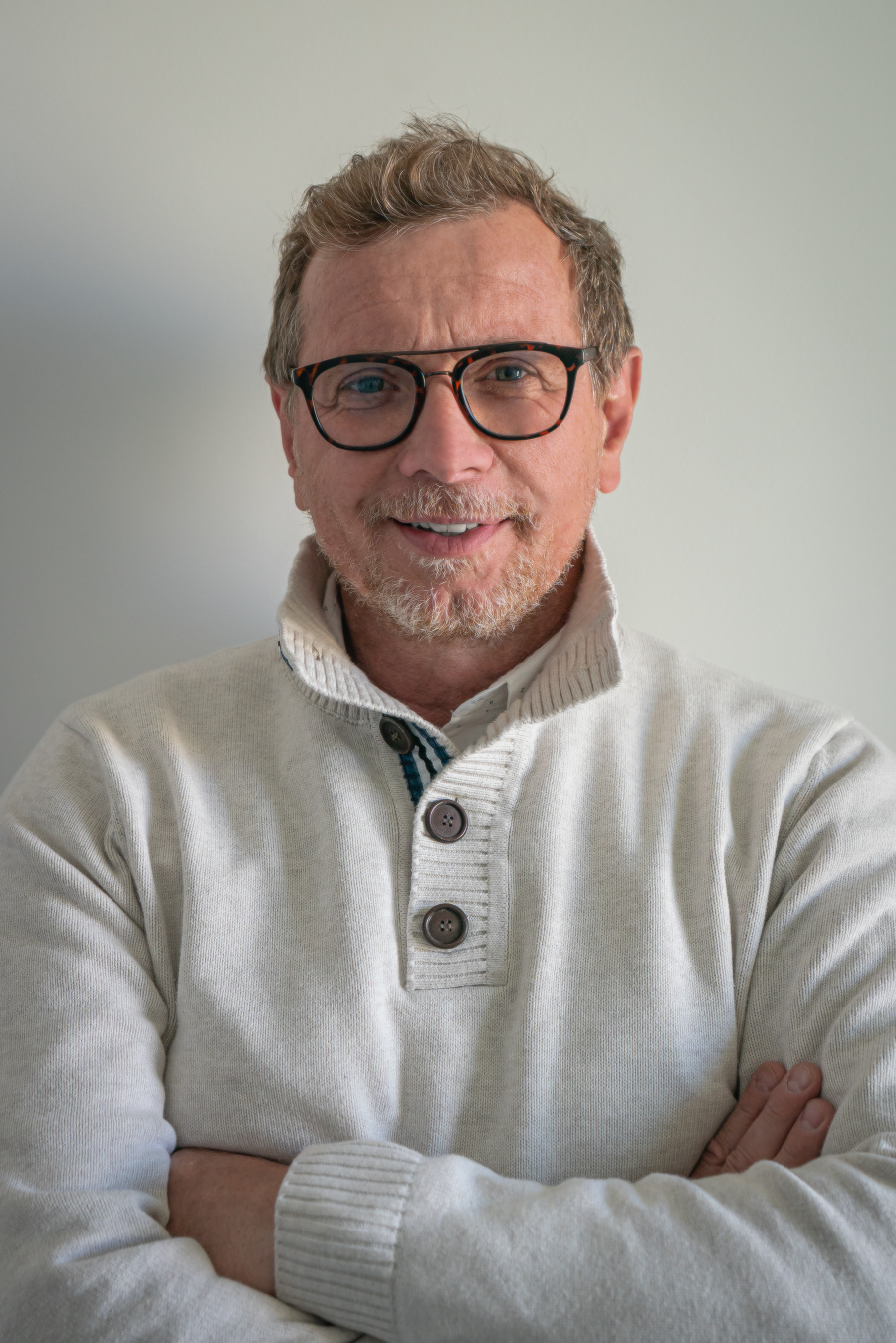 Obľúbený moderátor Vlado Voštinár mení imidž: TAKTO teraz vyzerá ...