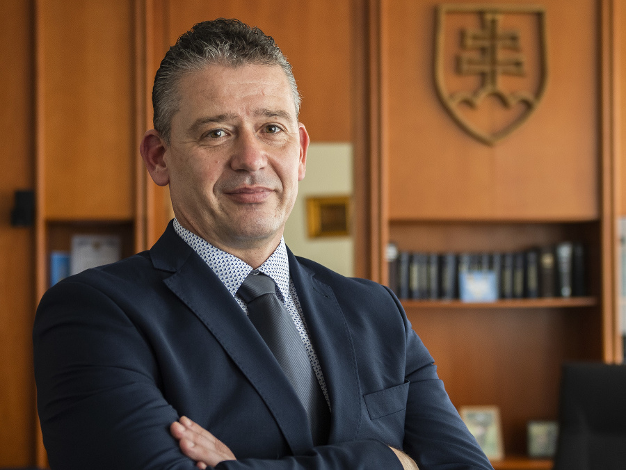 KORONAVÍRUS Mikulec si nemyslí, že povinná štátna karanténa bola ...