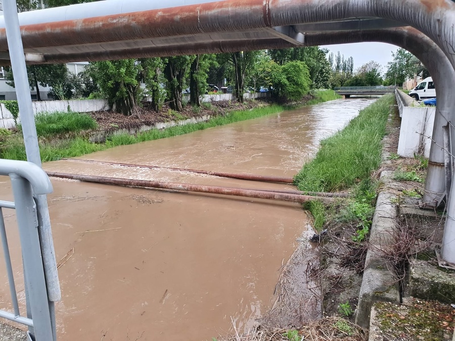 Povodne na Slovensku! VIDEO Mimoriadna situácia v Rudne nad Hronom, na ...