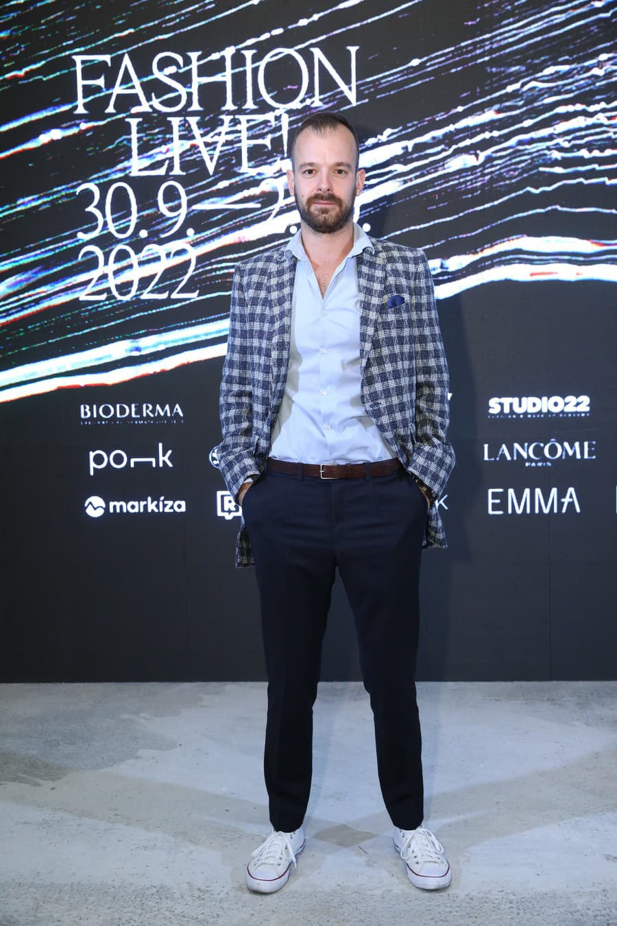 Nový pár v šoubiznise? Slovenského herca sme NACHYTALI s jeho kolegyňou ...