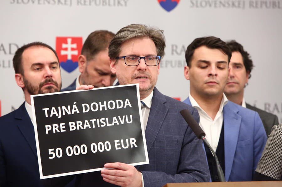 Vetrák z OĽANO má podozrenie, že vláda chce prihrať 50 miliónov eur ...