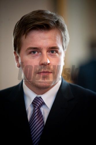 Šéfkou ÚVK pre parlamentné voľby bude zástupkyňa Smeru – galéria | Topky.sk