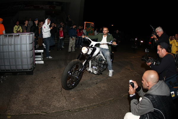 Rytmus musel byť opäť extra: Na koncert prišiel vo veľkom štýle ...