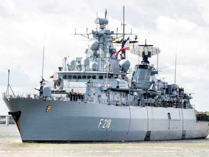 Nemecká fregata Mecklenburg-Vorpommern (F218) triedy Brandenburg ...