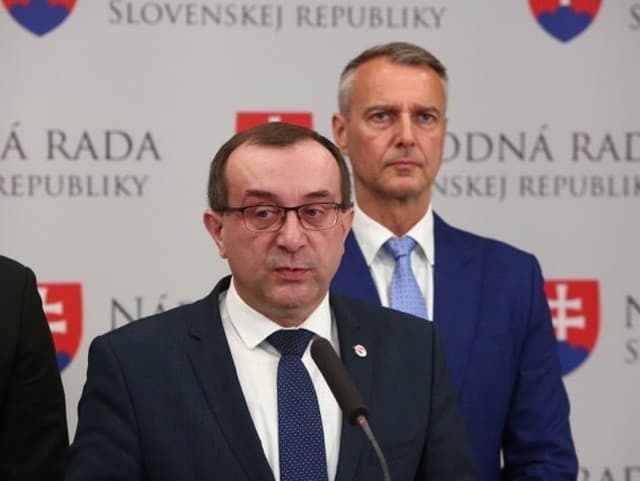 Poslanec Národnej rady SR Róbert Puci (Hlas-SD) podal podnet na ...