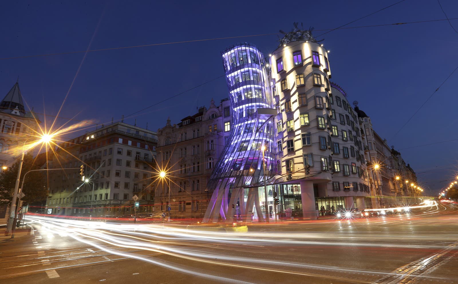 Zomrel Frank Gehry: Americký vizionár zmenil tvár modernej architektúry ...