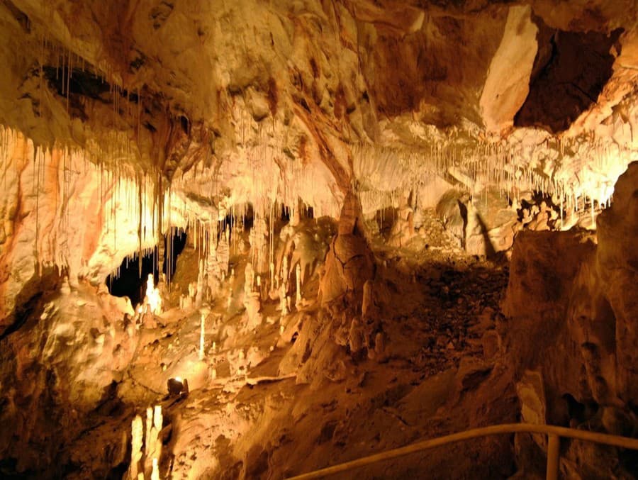 Gombasecká jaskyňa - ozdoba Slovenského krasu s liečivými účinkami ...