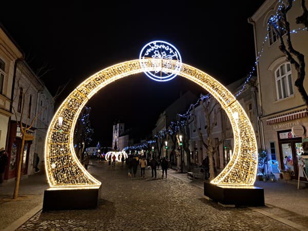 Navštívili Sme Vianočné Trhy V Trenčíne Hitom Je Turbo Punč S