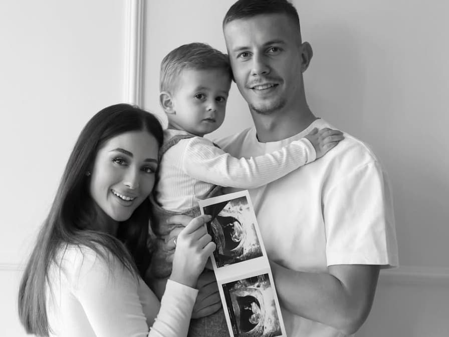 Známy slovenský futbalista bude opäť otcom: Z jeho snúbenice bude mladá ...