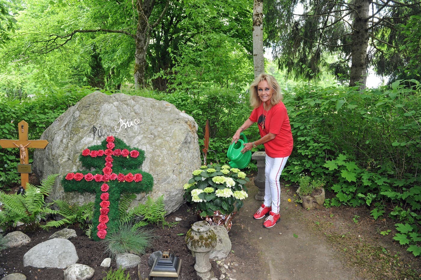 Legendárny Winnetou zomrel pred 10 rokmi: Pochovaný je v takomto nevšednom hrobe!