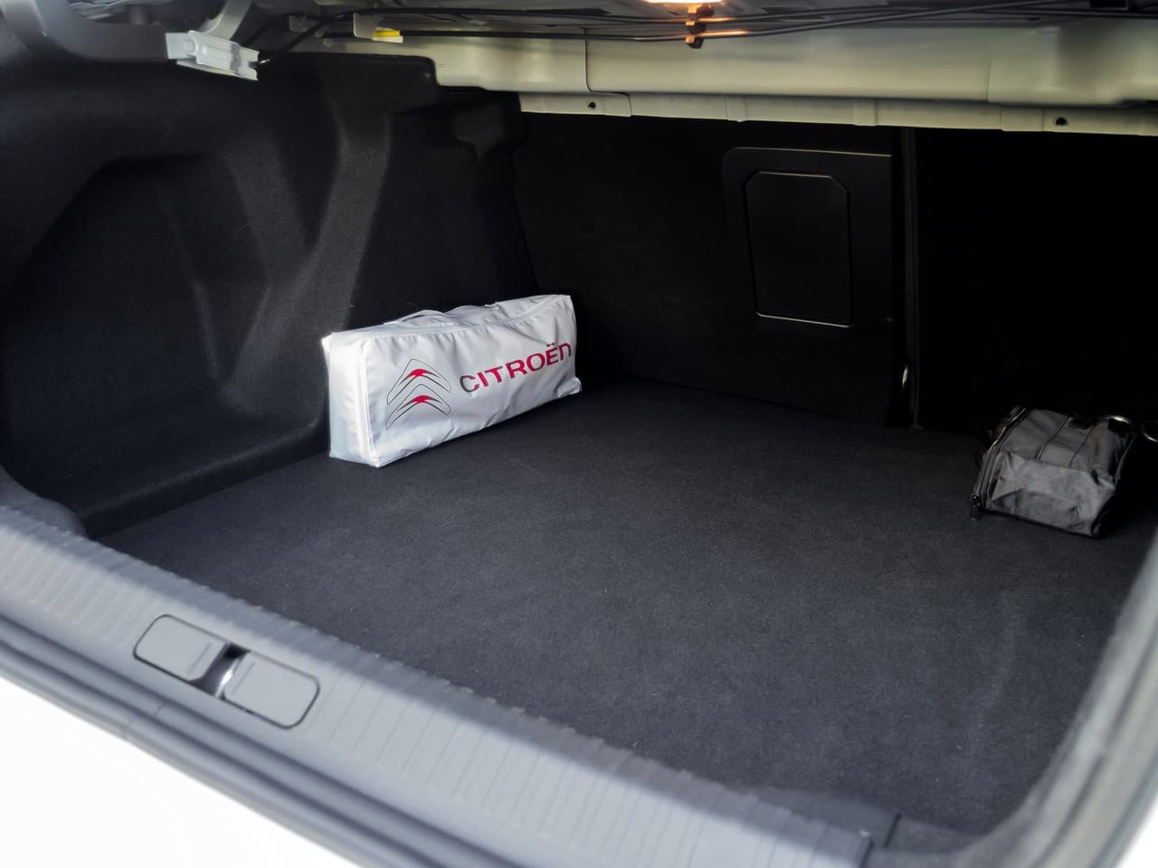 TEST: Citroen eC4 X - dobré auto, dobrý elektromobil, dobrá cena - foto ...